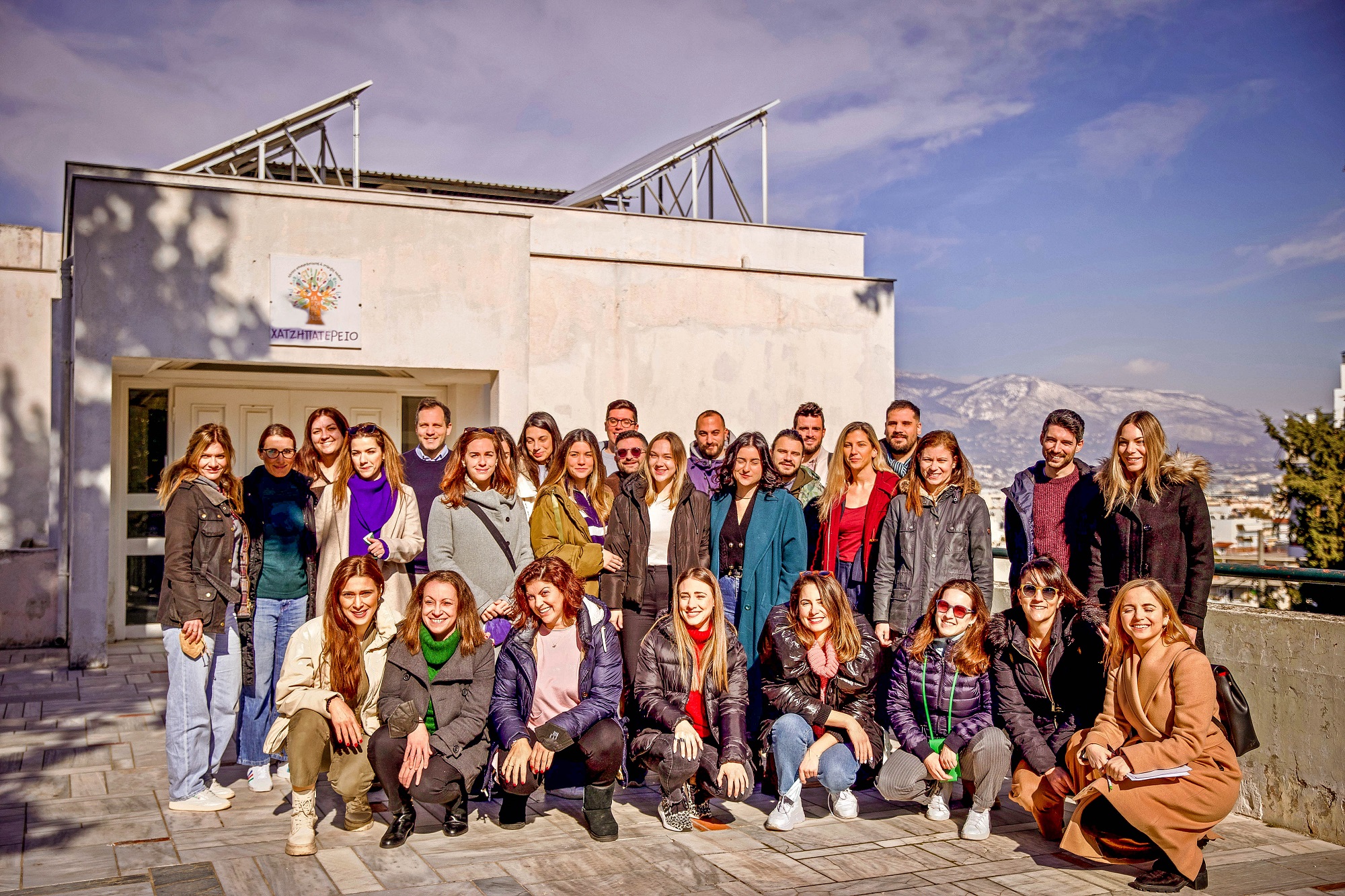 Η ΕΘΕΛΟΝΤΙΚΗ ΟΜΑΔΑ ΤΗΣ ENEL GREEN POWER ΜΟΙΡΑΖΕΙ ΑΓΑΠΗ ΣΤΑ ΠΑΙΔΙΑ ΤΟΥ ...