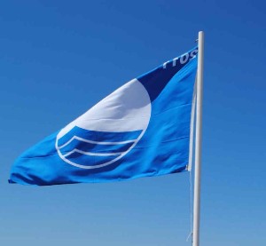 ΒΡΑΒΕΥΣΗ ΕΛΛΗΝΙΚΩΝ ΑΚΤΩΝ, ΜΑΡΙΝΩΝ ΚΑΙ ΤΟΥΡΙΣΤΙΚΩΝ ΣΚΑΦΩΝ ΜΕ ΤΗ “ΓΑΛΑΖΙΑ ...