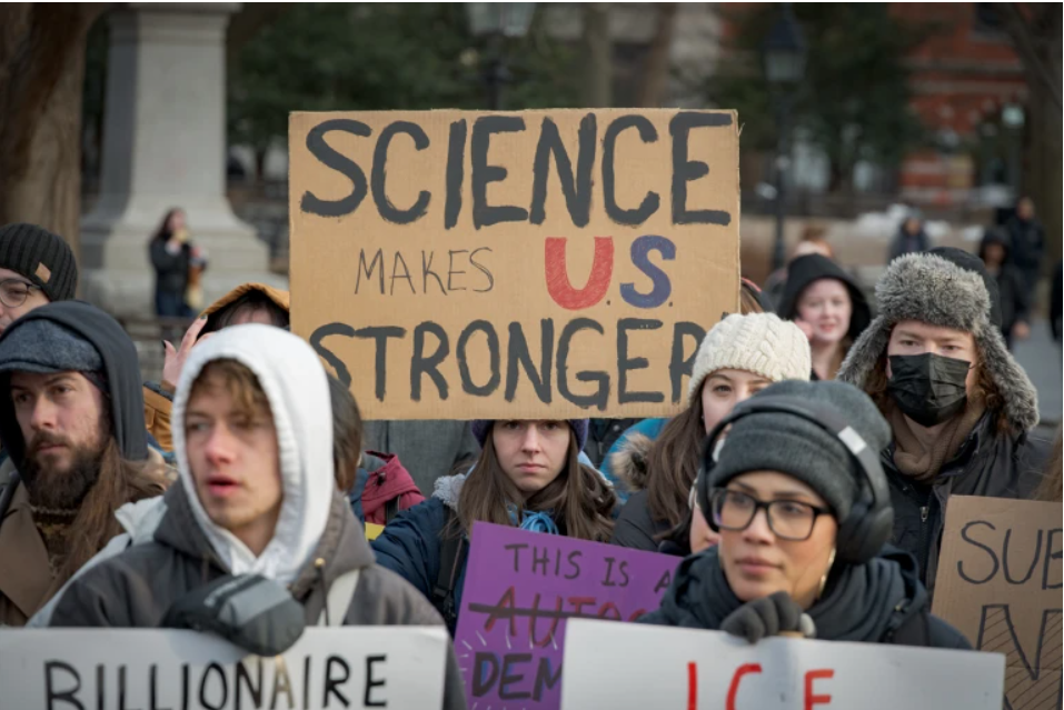 US science is under threat ― now scientists are fighting back | e-mc2.gr